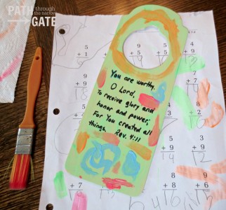 Bible Verse Door Hanger Craft - Kids Bible Teacher